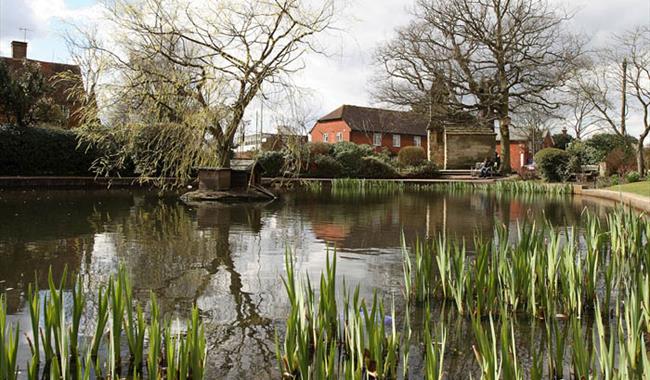 Lingfield - Towns & Villages in Lingfield, Surrey - Visit South East ...