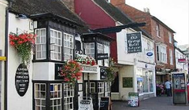 Stony Stratford - Towns & Villages in Stony Stratford, Milton Keynes - Visit South East England