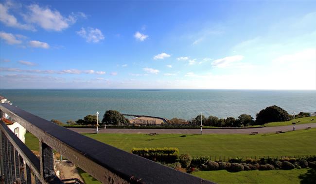 Folkestone - Towns & Villages in Kent - Visit South East England